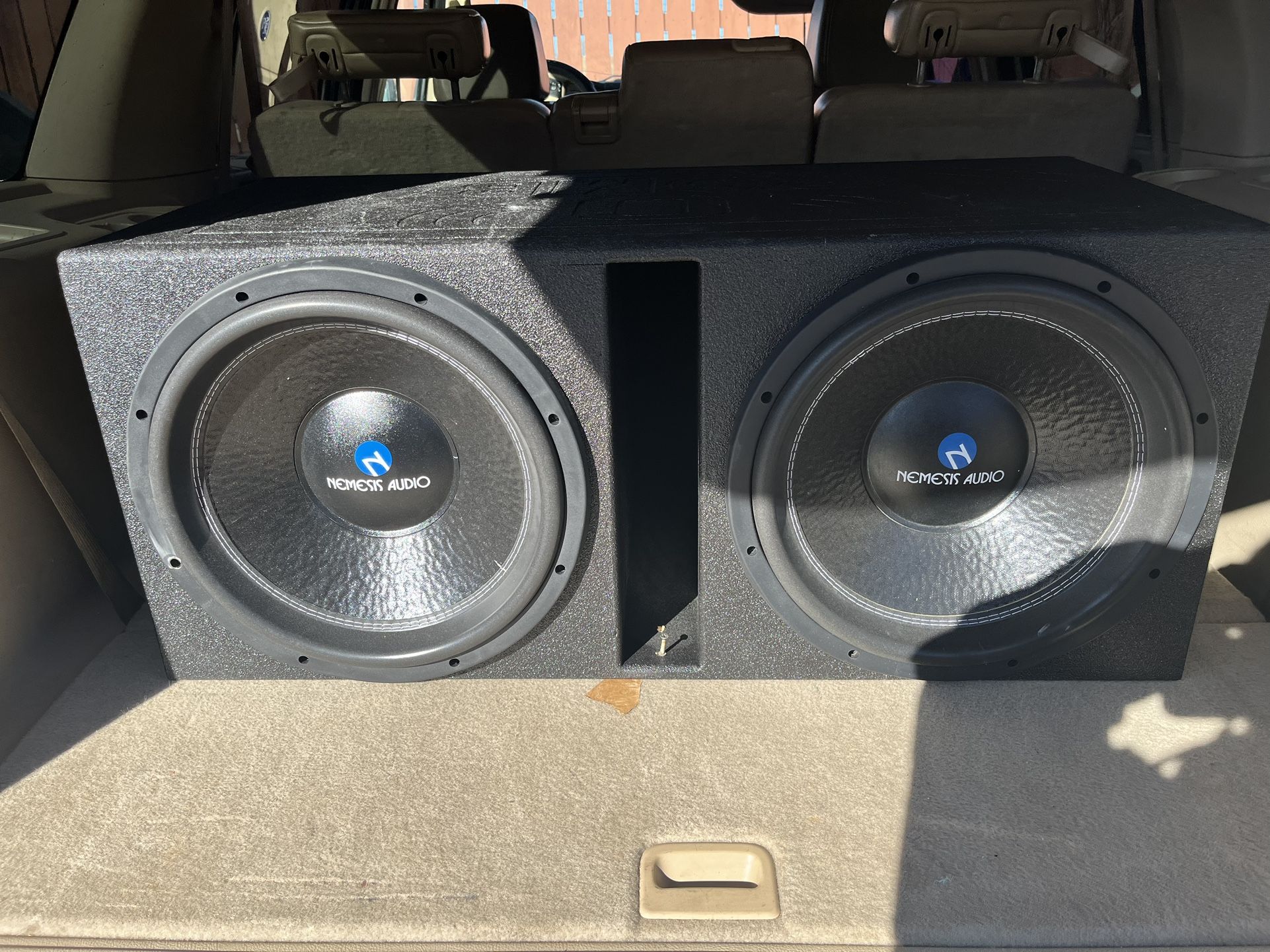 12 Inch Subs and 3000 Watt Amp With bass Knob for Sale in Dallas, TX ...