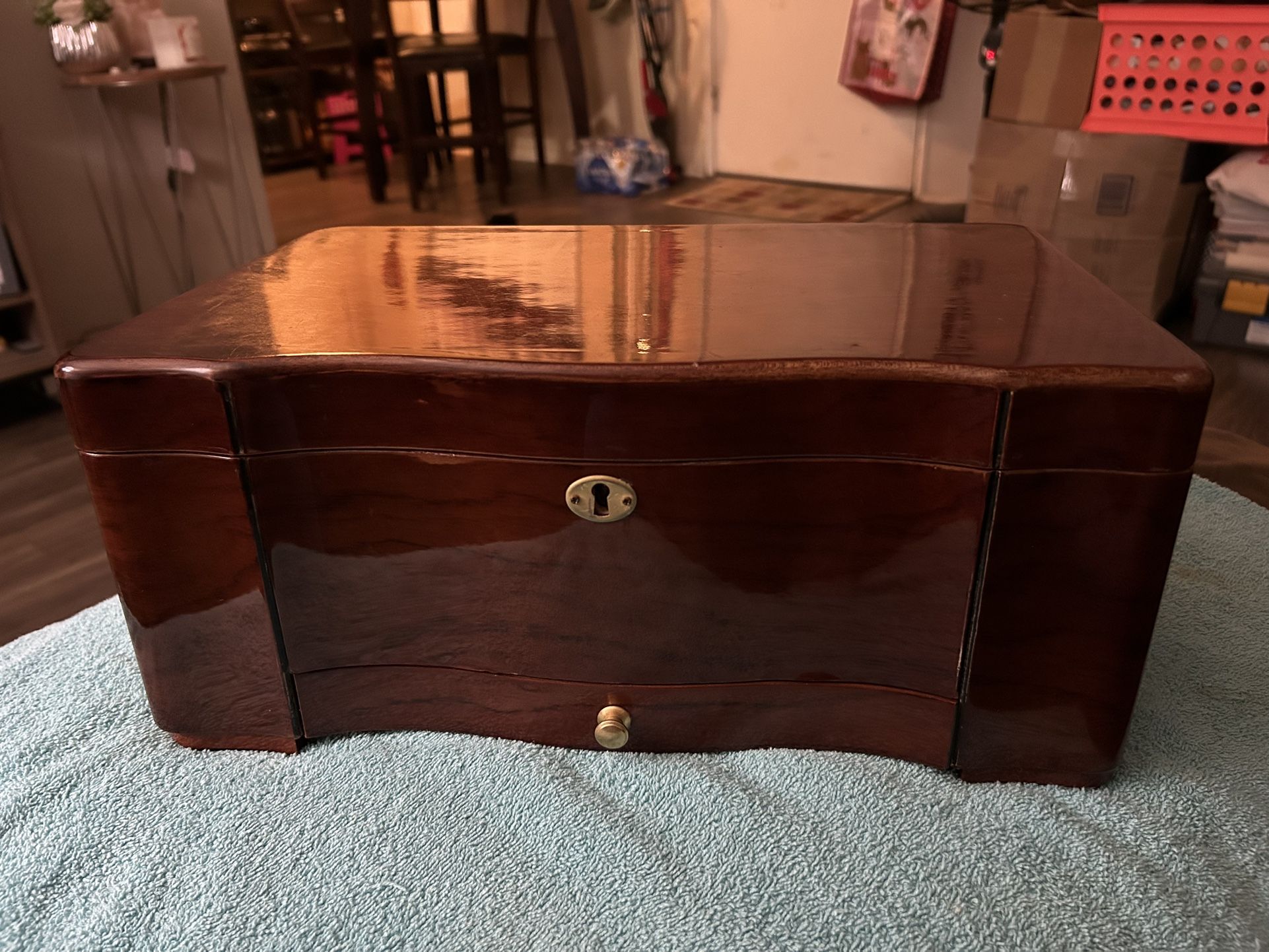 Cigar Humidor for Sale in Long Beach, CA - OfferUp
