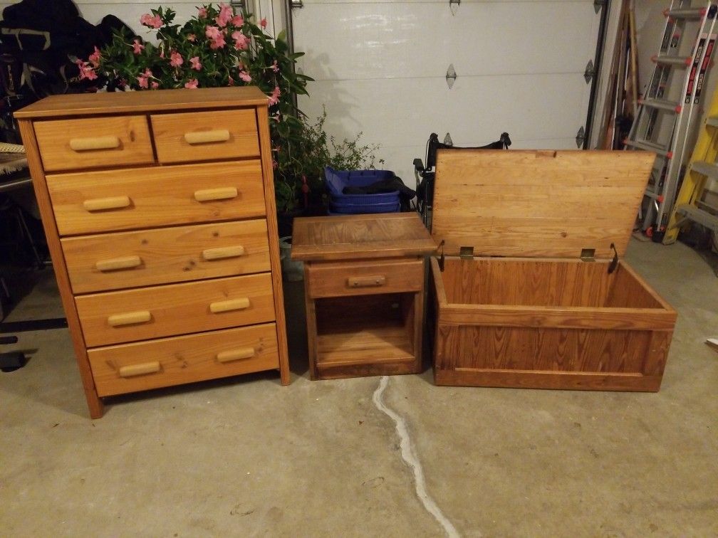 Cargo furniture company store