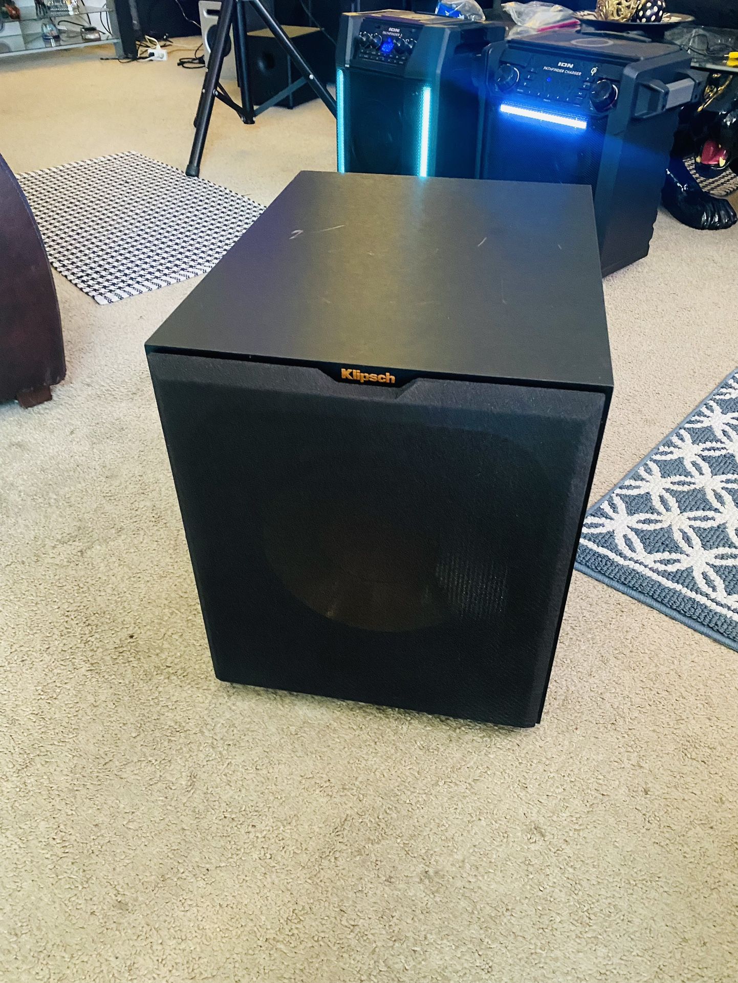 Klipsch R-12SW 12" 400W All-Digital Powered Subwoofer for Sale in ...