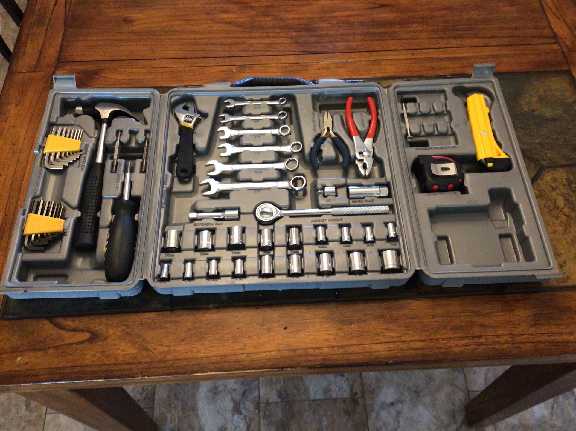 58 Pcs. Performance Tool SAE/Metric Tri - Fold Tool Set for Sale in Sun ...