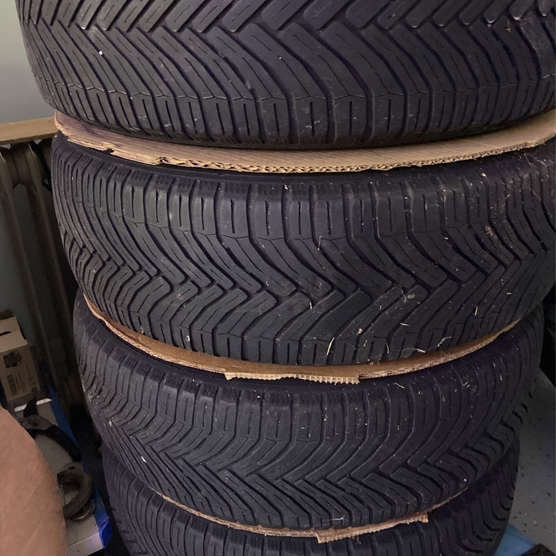 4 Used Michelin Tires With Wheels 195/ 65 R 15 for Sale in Glyndon, MD ...