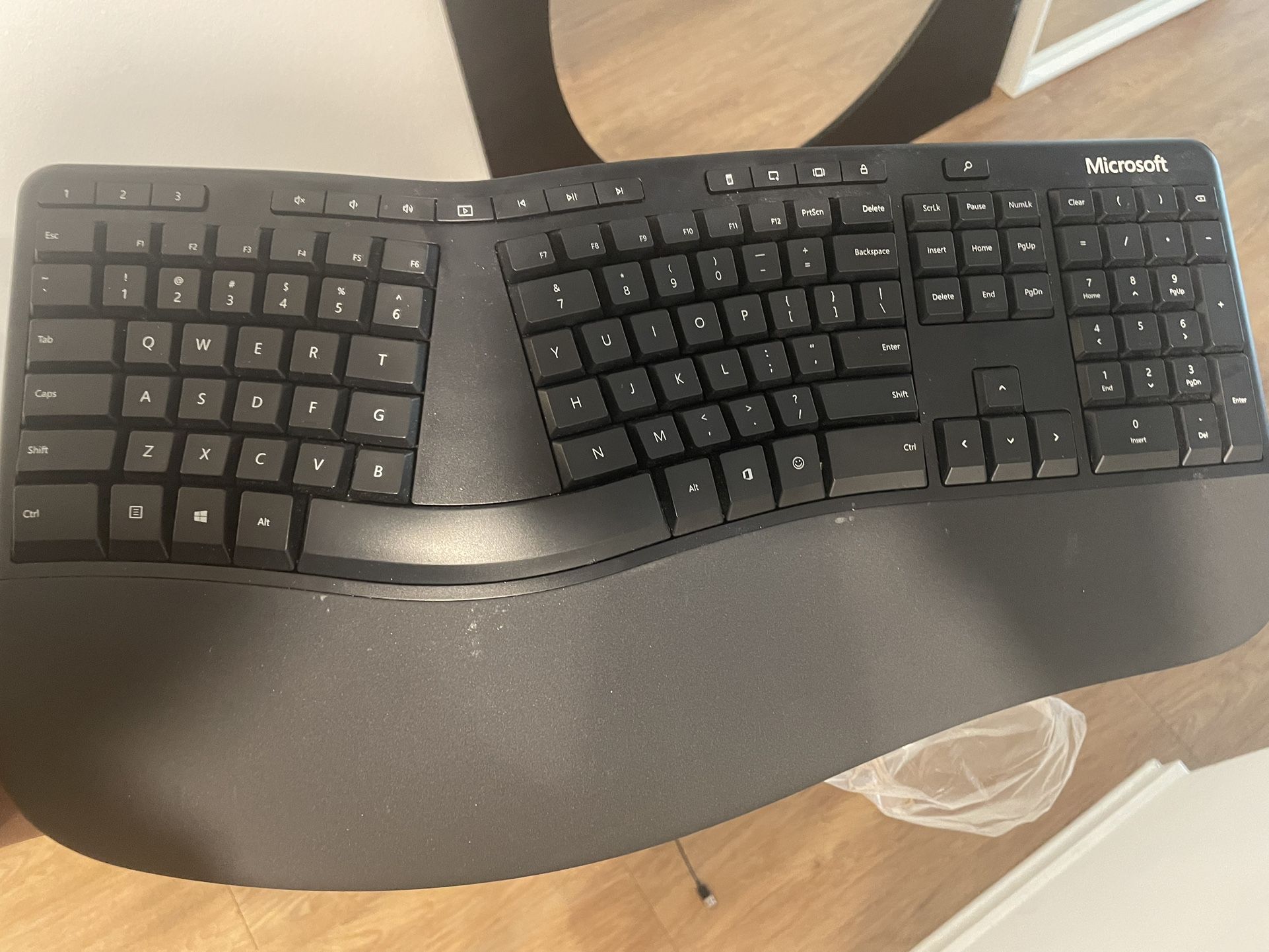 Microsoft Wired Keyboard Box