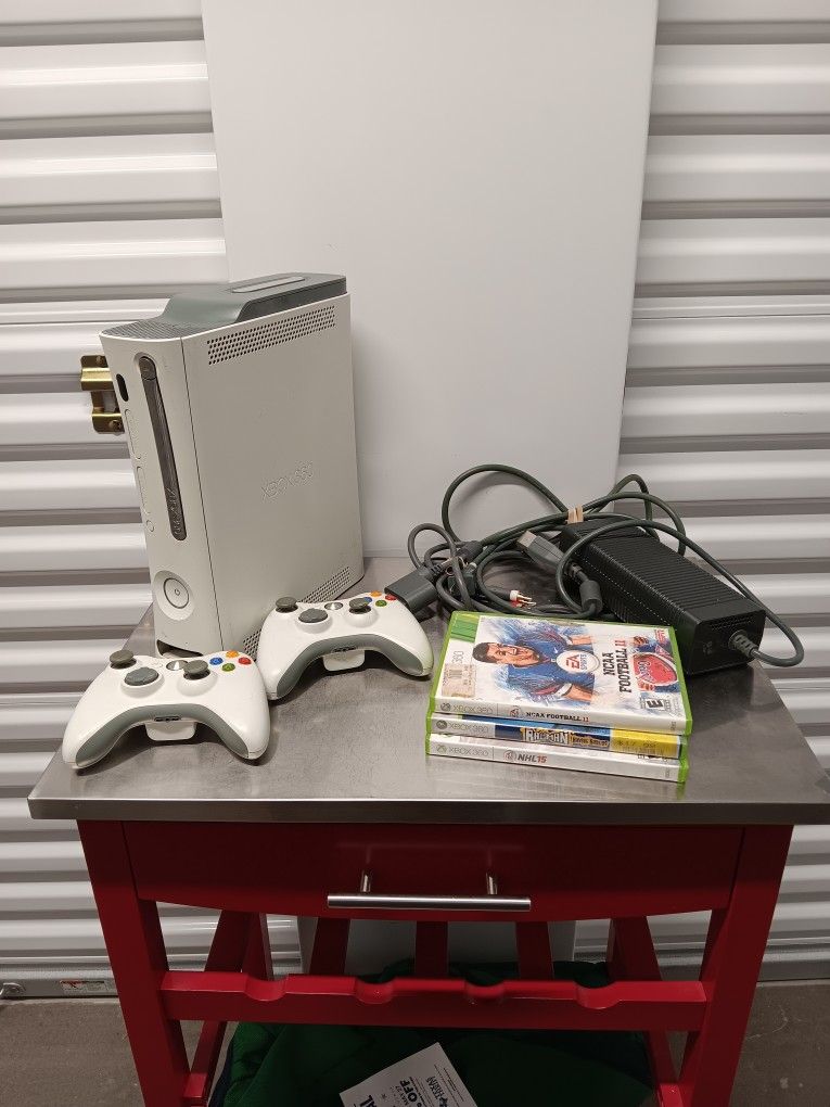 Xbox 360 Original Bundle for Sale in Irving, TX - OfferUp
