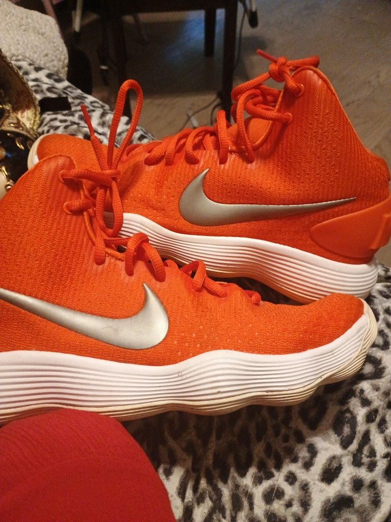 Nike Hyperdunk Orange And Silver Sneakers for Sale in Azalea Park, FL ...