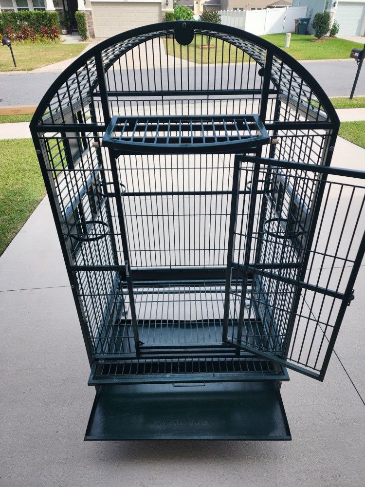 Large Bird Cage for Sale in Ocala, FL - OfferUp