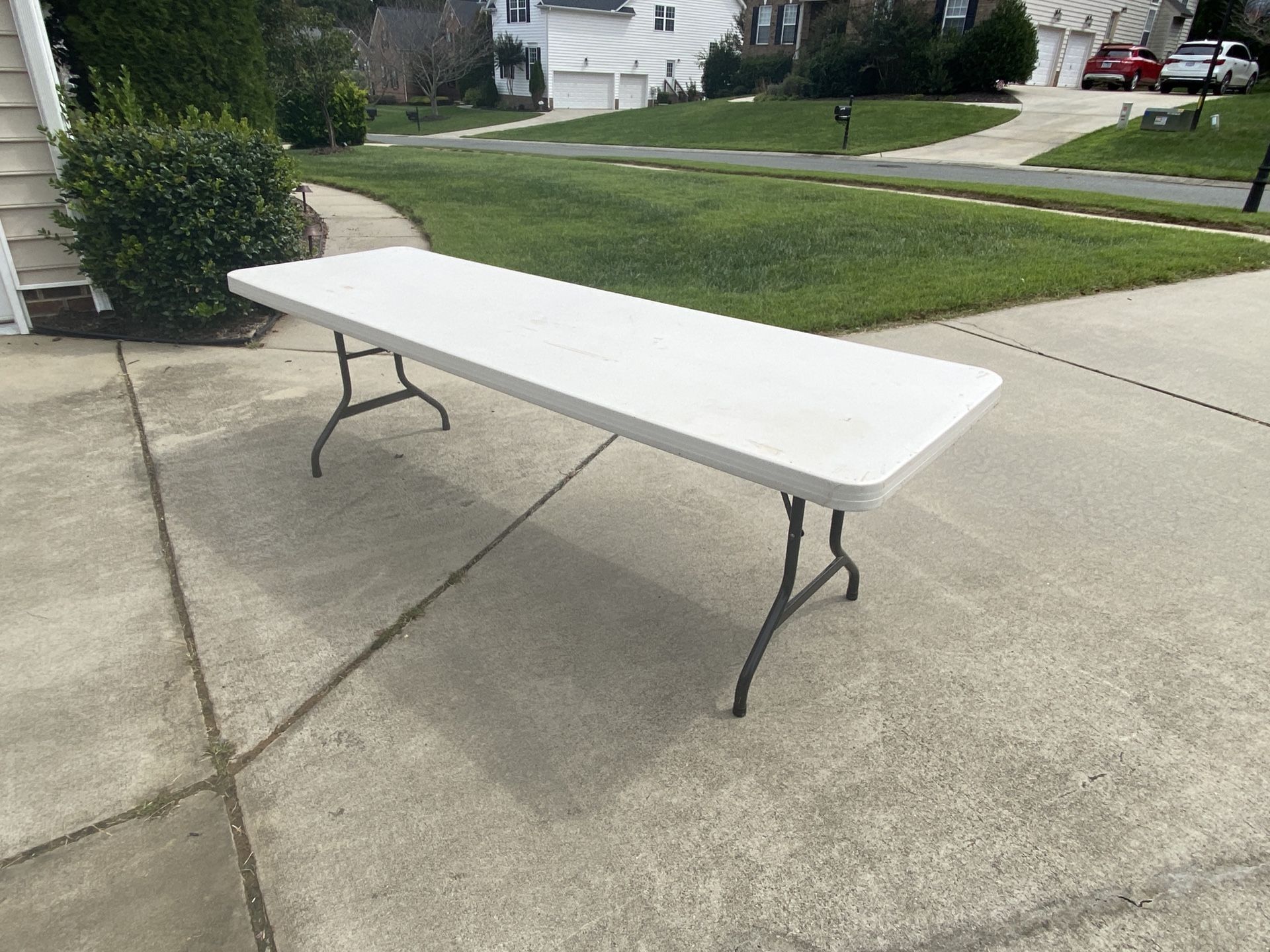 Lifetime 8 foot White Plastic Portable Folding Banquet Table for Sale ...