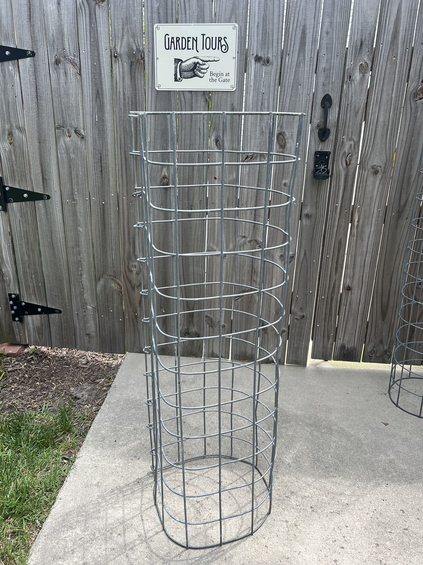 Heavy Duty Tomato Cages for Sale in Chesapeake, VA - OfferUp