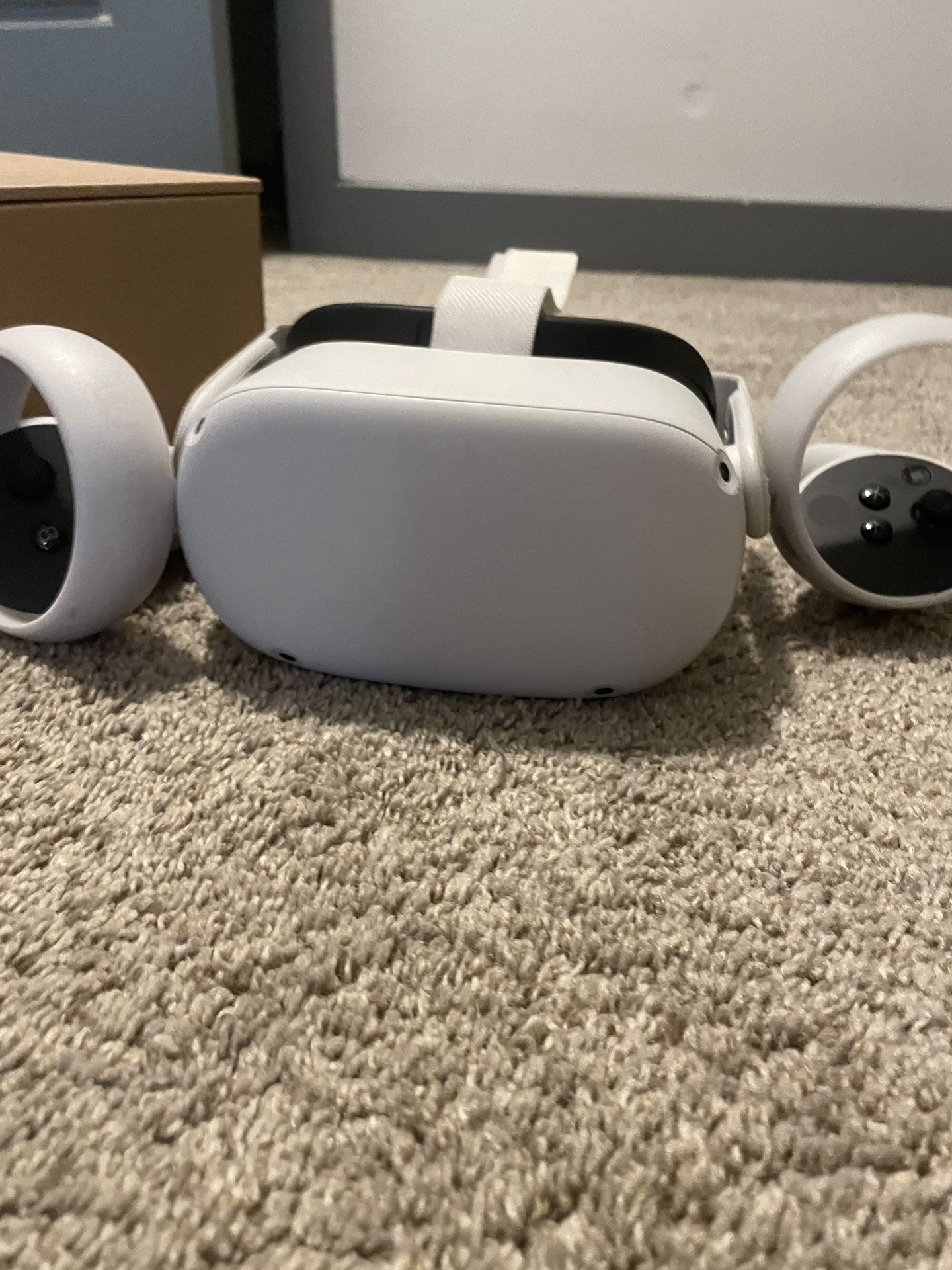 Oculus Quest Two 128 Gb for Sale in Lacey, WA - OfferUp