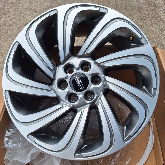 2024 LINCOLN NAVIGATOR RIMS OEM BRAND NEW.......( 22" INCH ) for Sale ...