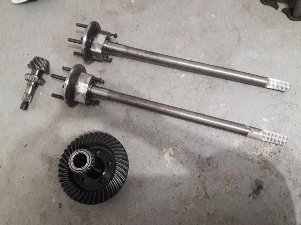 Moser 33 Spline Axles, Spool, 4.56 Gears - 4 Lug 8.8 for Sale in LAUD ...