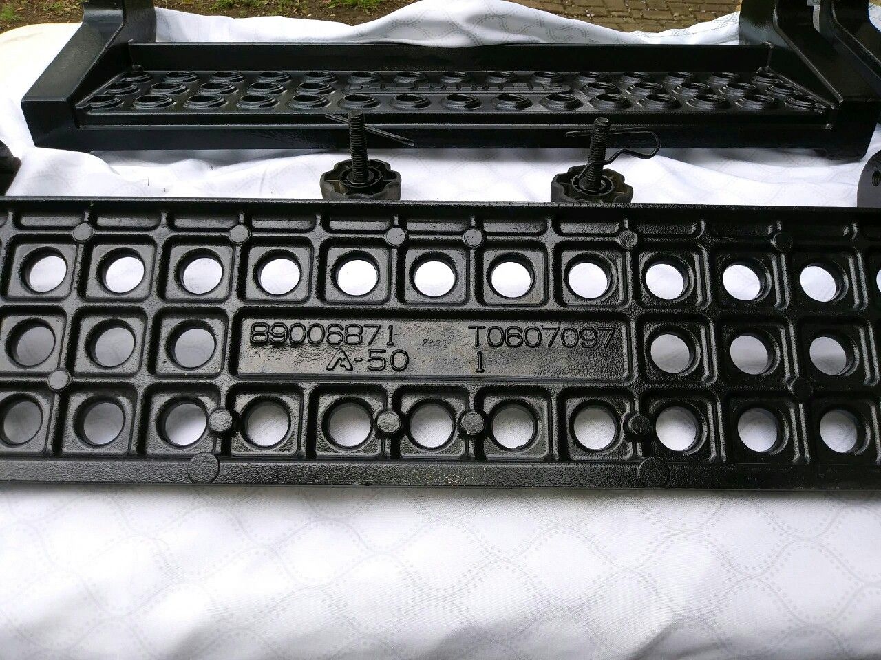 Hummer h2 u steps (very rare) for Sale in Windcrest, TX - OfferUp