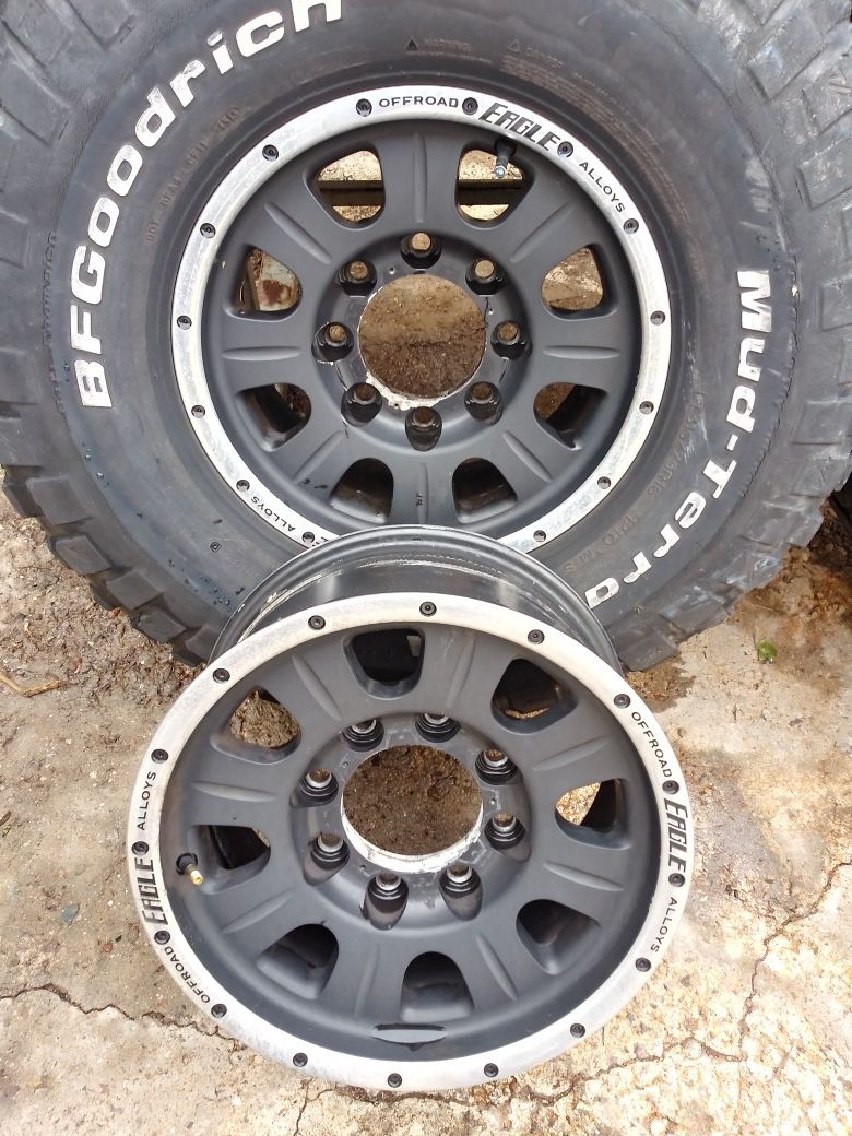 16 inch 8 lug ford aluminum rims for Sale in Peoria, AZ - OfferUp