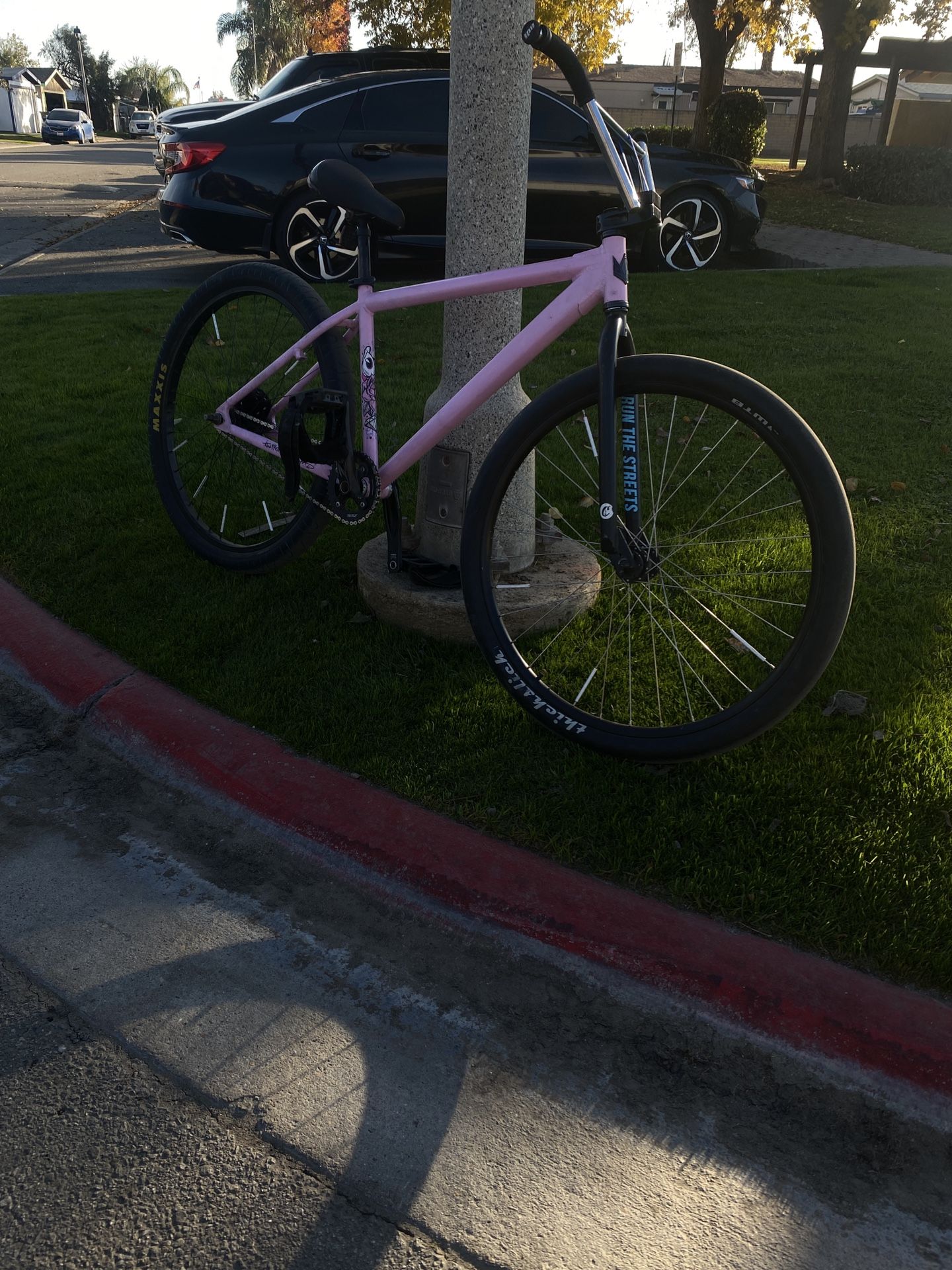 Pink chad for Sale in Bakersfield, CA - OfferUp