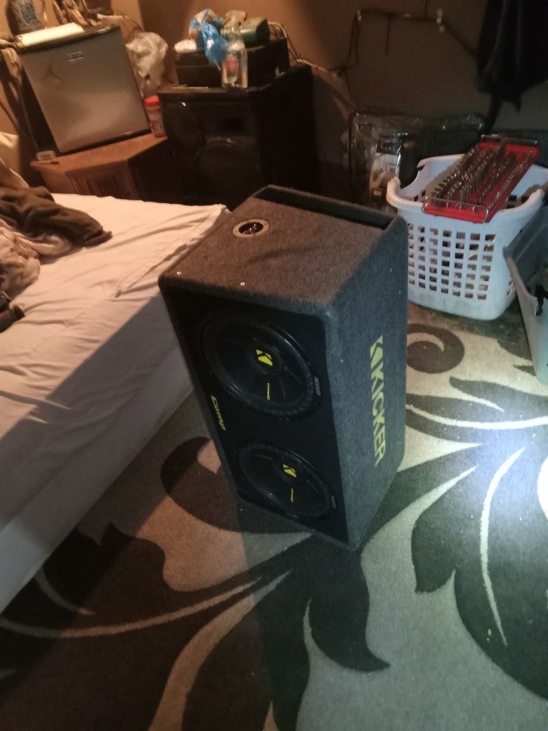 A Set Of 12-in Kicker Comps In A Original Kicker Box Ported And Also ...