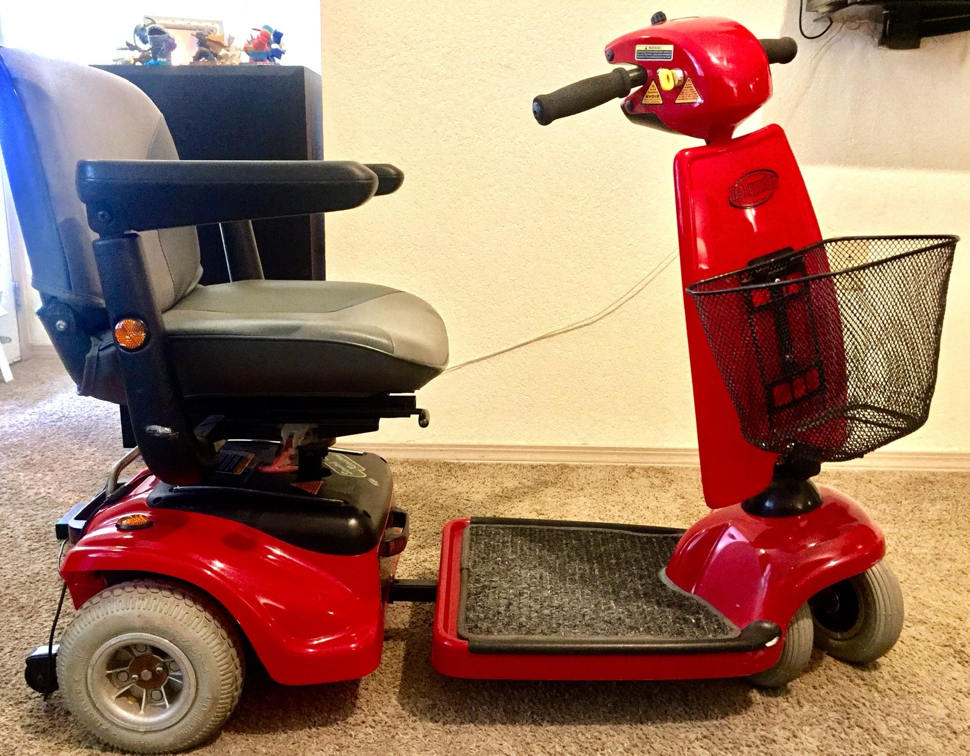 Hoveround Transporter LX Mobility Scooter & Harmar Hoverlift 500, Trunk ...