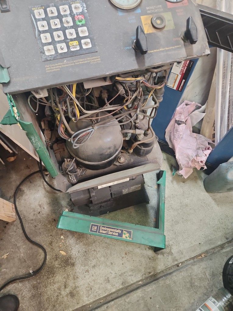 R134A Ac Machine Robinair 17534 for Sale in Burbank, IL - OfferUp