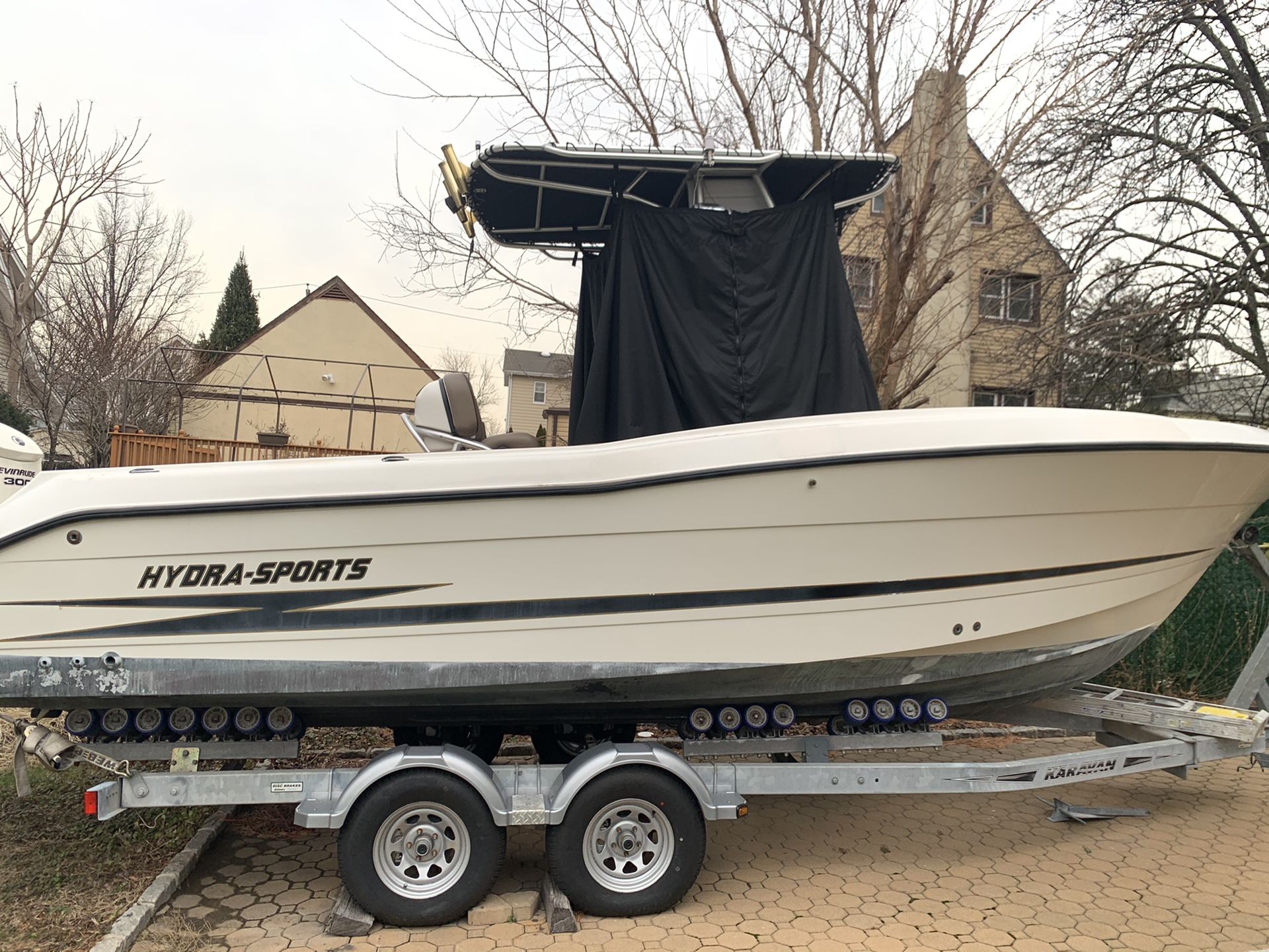 Boat hydra sports 2390 cc vector for Sale in Garfield, NJ - OfferUp