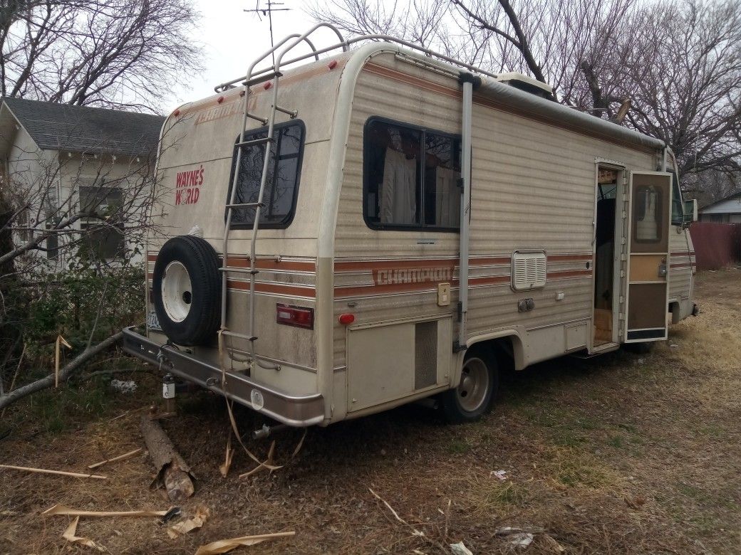 1985 Chevrolet motorhome 454 ,cu.67000 miles original will start and ...