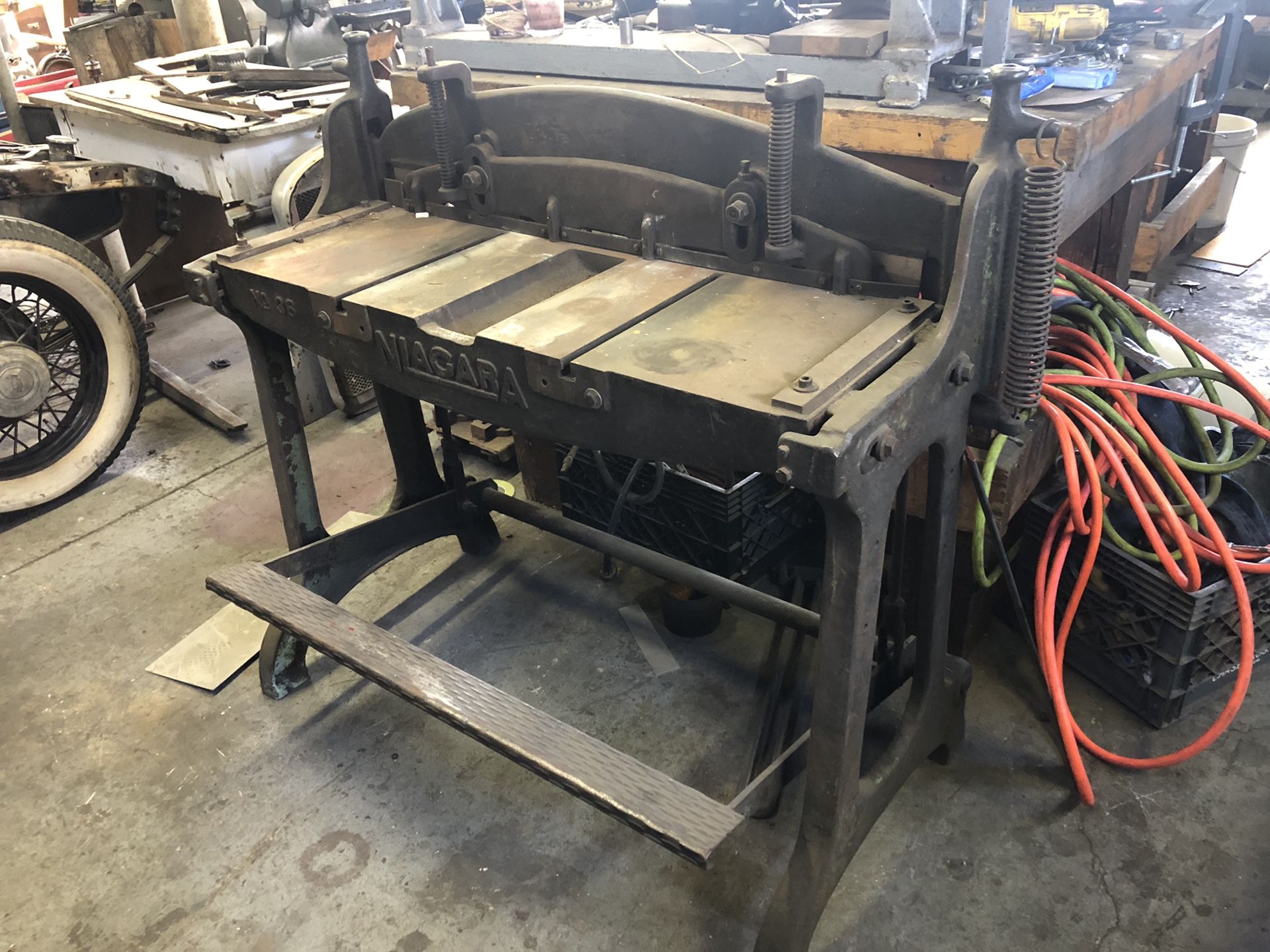 Vintage Niagara Sheet Metal Stomp Shear for Sale in Burbank, CA - OfferUp