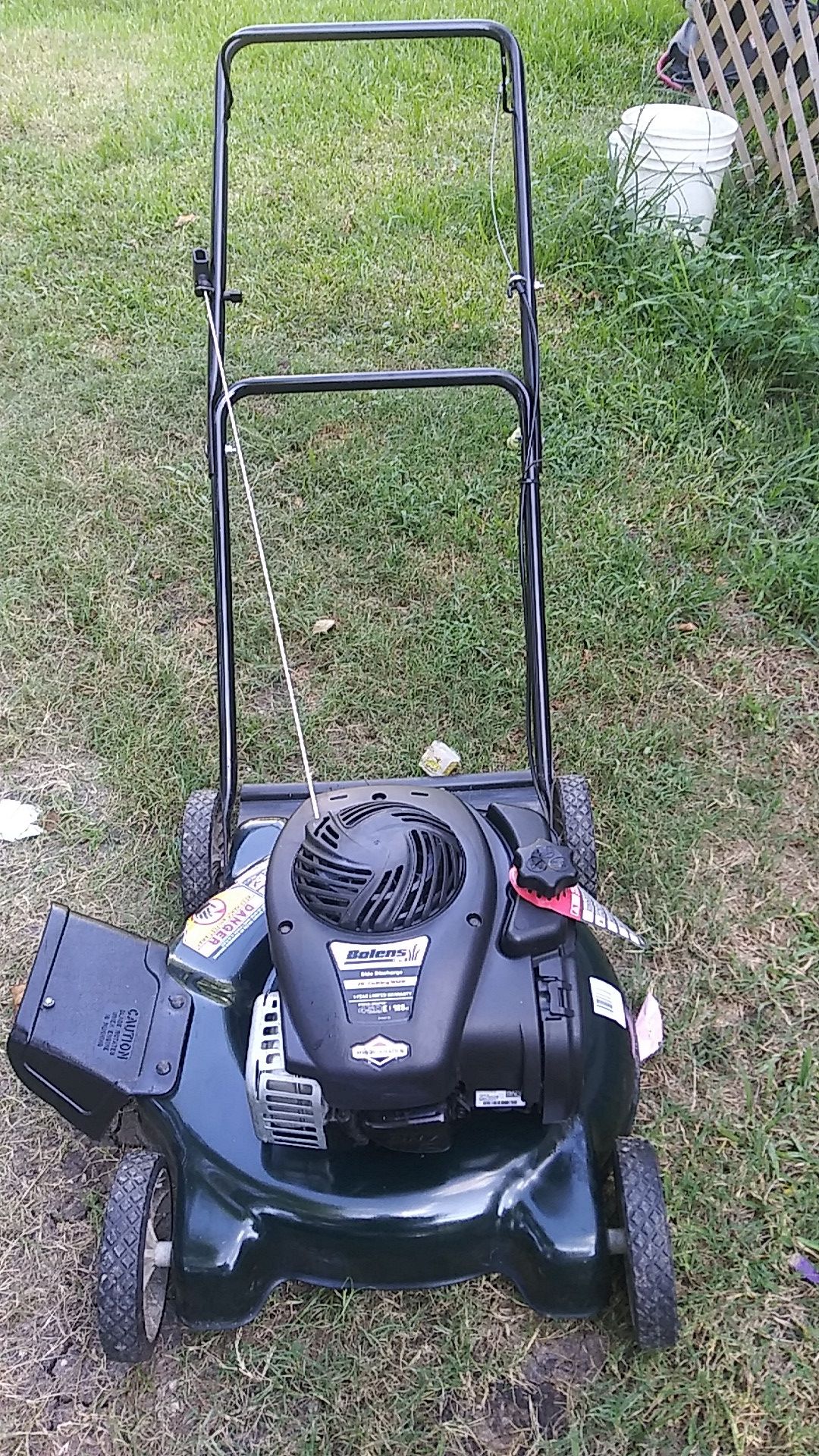 Bolens push lawn mower like new runs good no issues located in Baytown ...