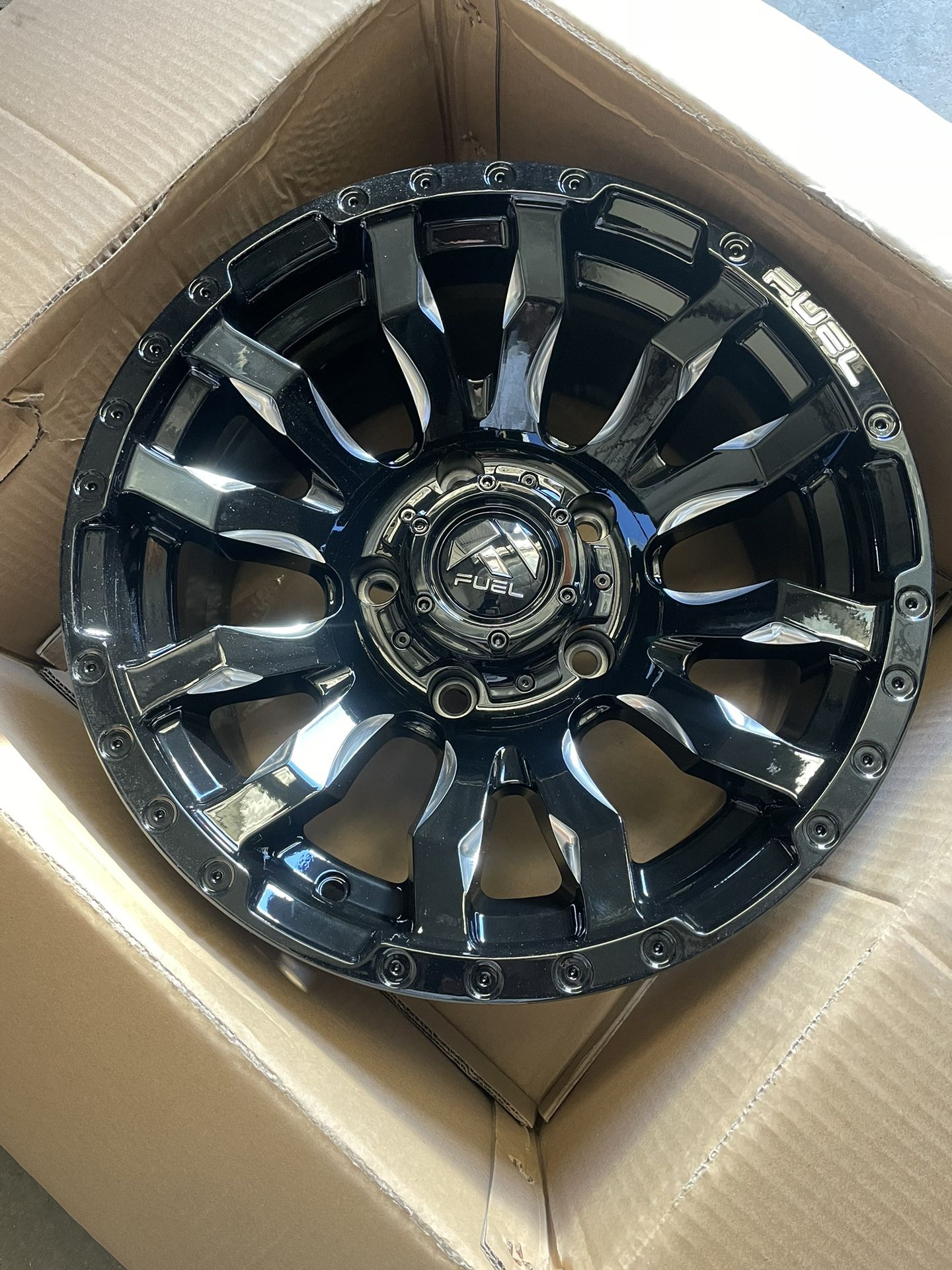 2 Fuel D673 Blitz Wheels 16x8 5x139 7 For Sale In Fullerton Ca Offerup