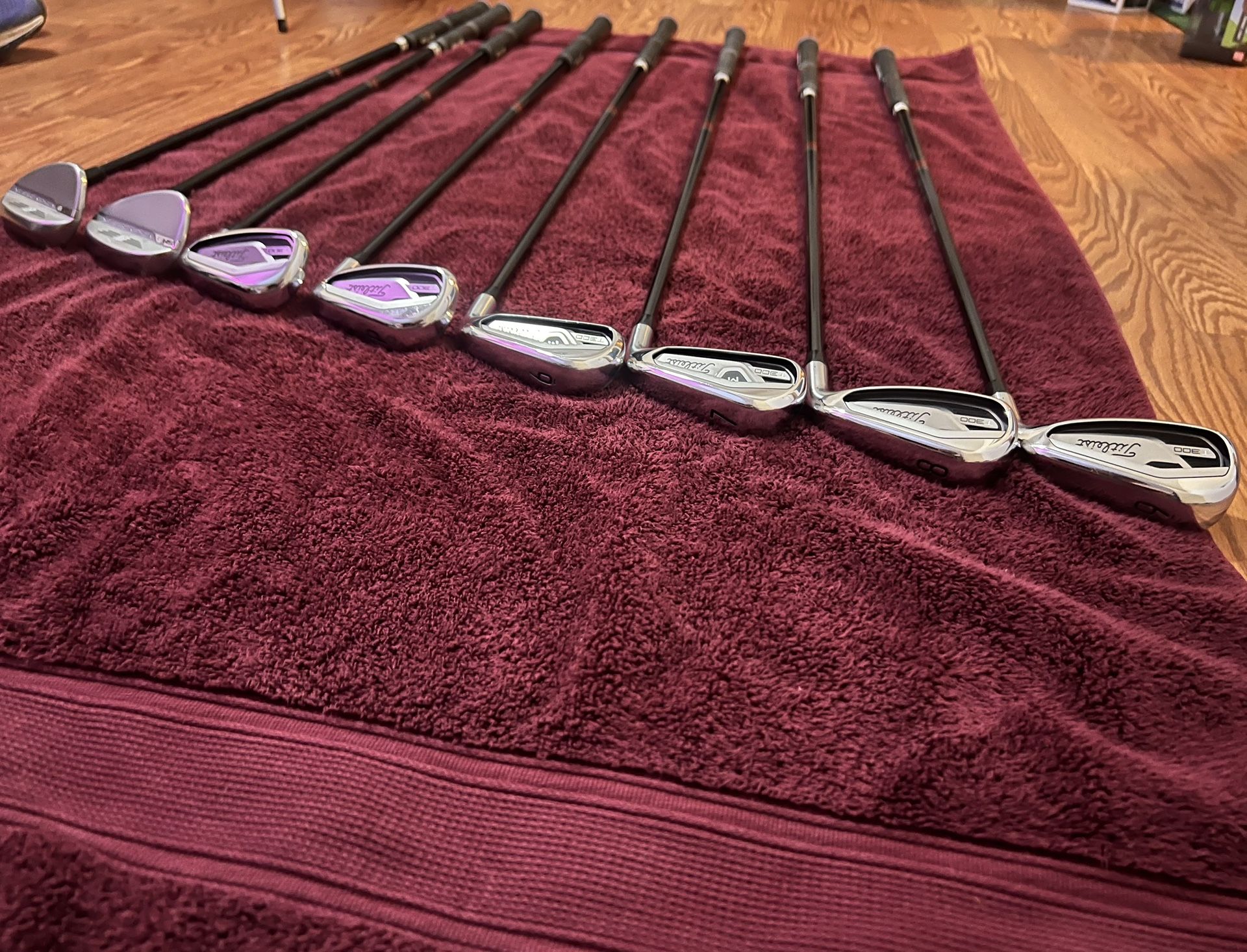 Titleist T300 Golf Club Set! for Sale in Phoenix, AZ - OfferUp