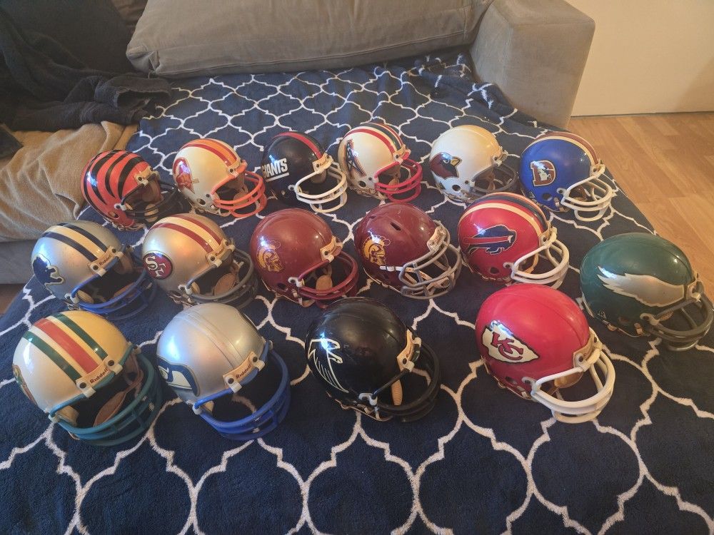 VINTAGE Mini NFL HELMETS for Sale in Fullerton, CA - OfferUp