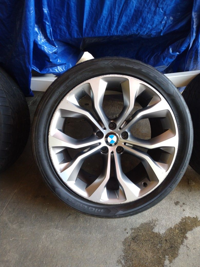 2018 Bmw X5 Wheels/Rims 20" with Tires for Sale in Whittier, CA - OfferUp