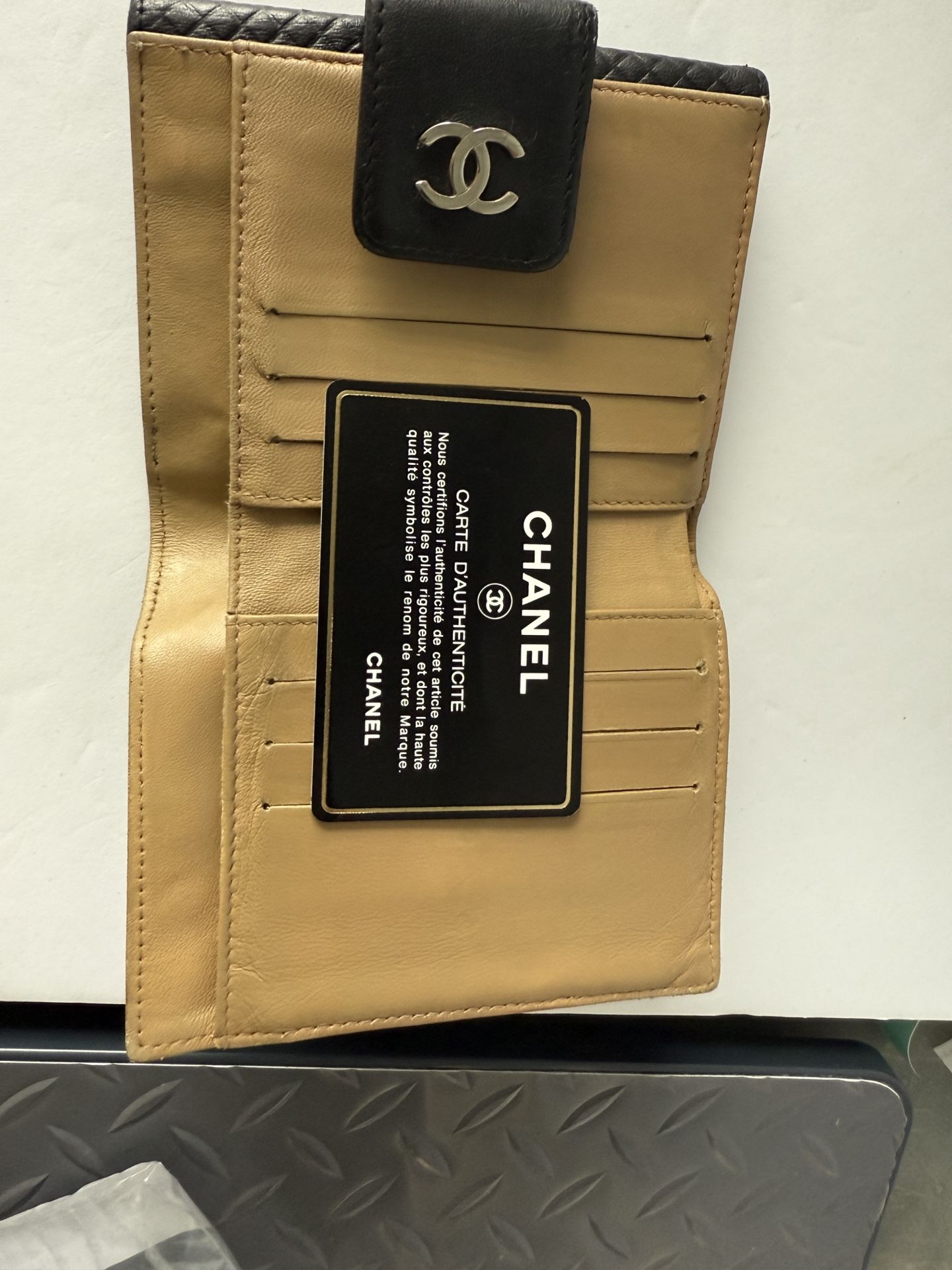 Authenticate Chanel Wallet Black Bifold for Sale in Cedar Park, TX - OfferUp