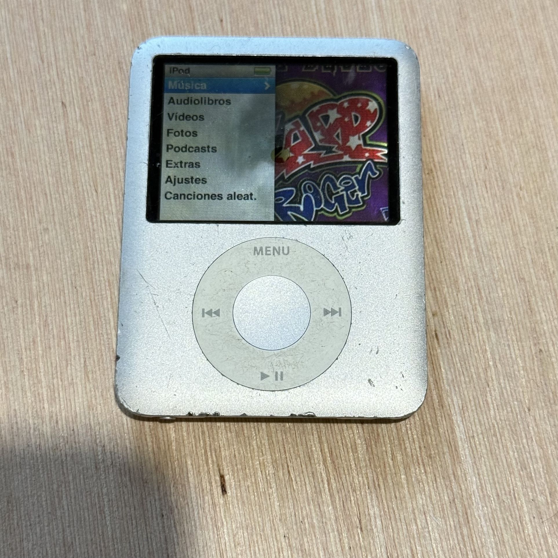 iPod Nano 3rd Gen Silver 4GB Model:A1236 Preowned Bad Pixel’s”PARTS ...