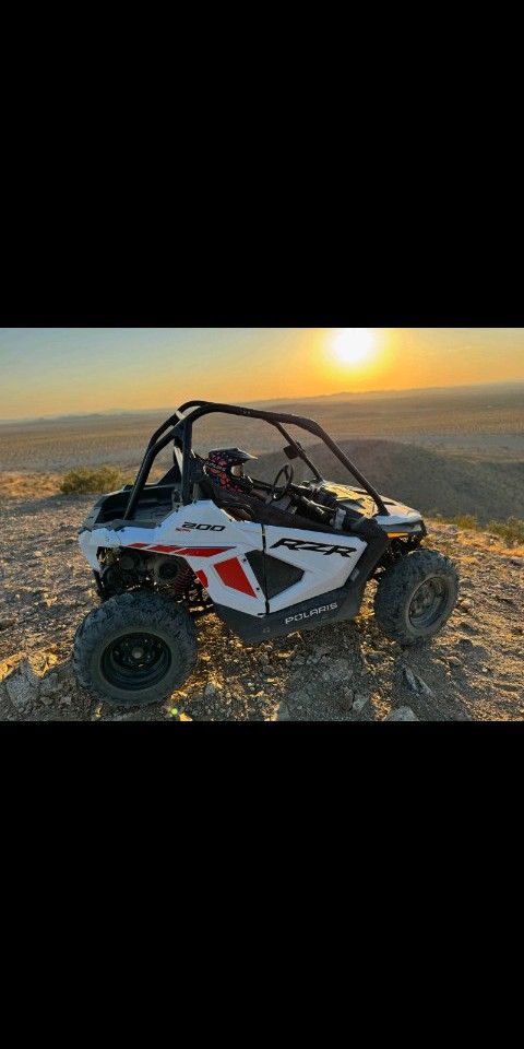 RZR 2022 200 for Sale in Adelanto, CA - OfferUp