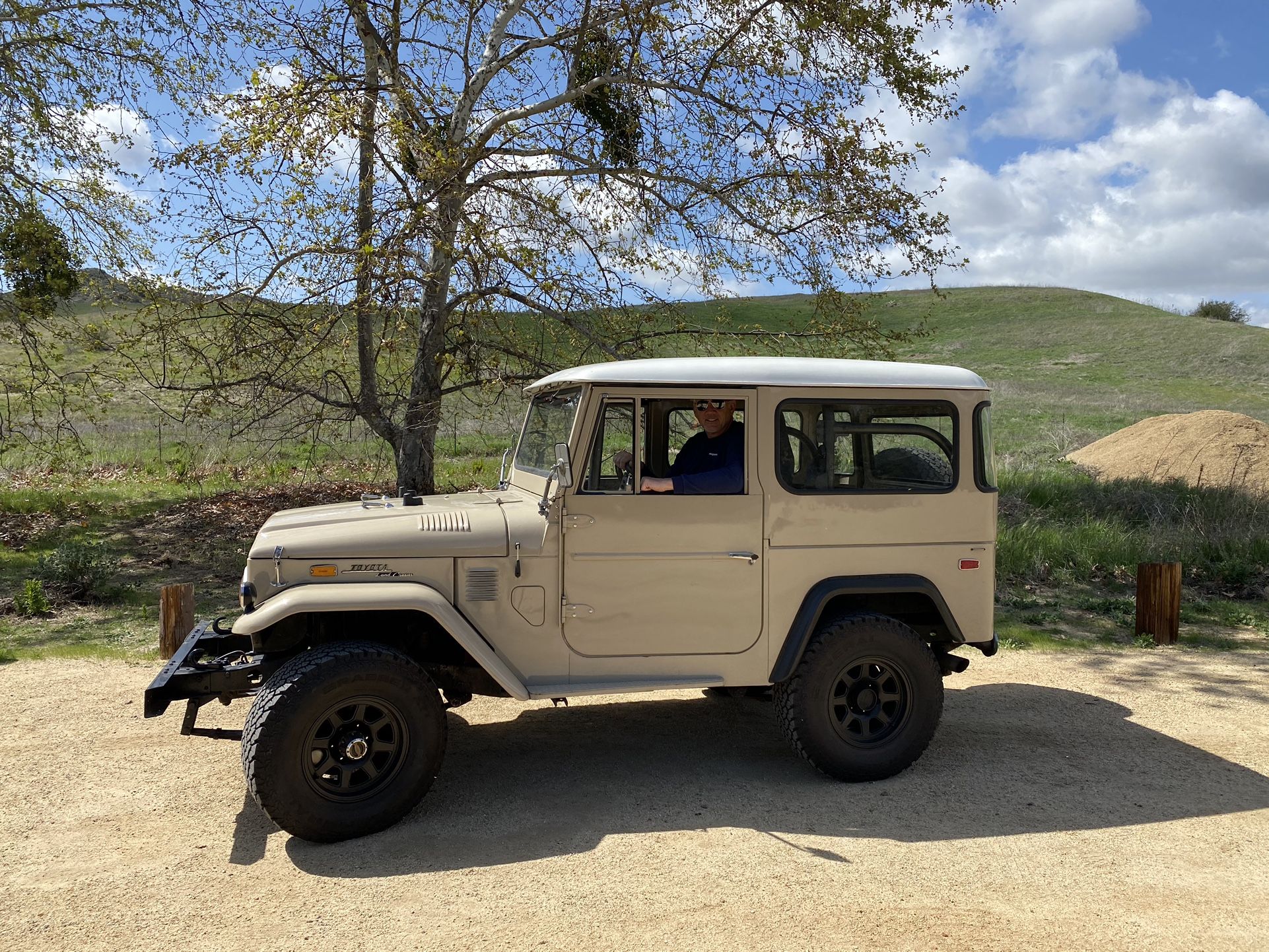 1973 Toyota FJ40 Land Cruiser 4x4 - Hard Top for Sale in Newport Beach ...
