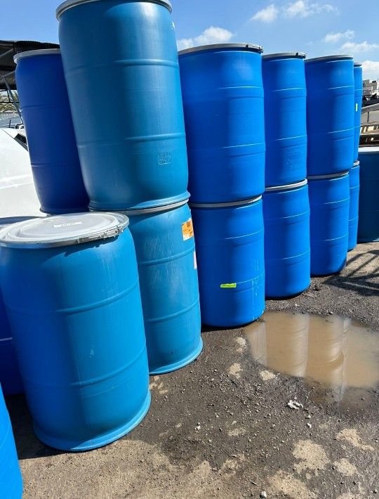 Hard Plastic Barrels for Sale in Irvine, CA - OfferUp