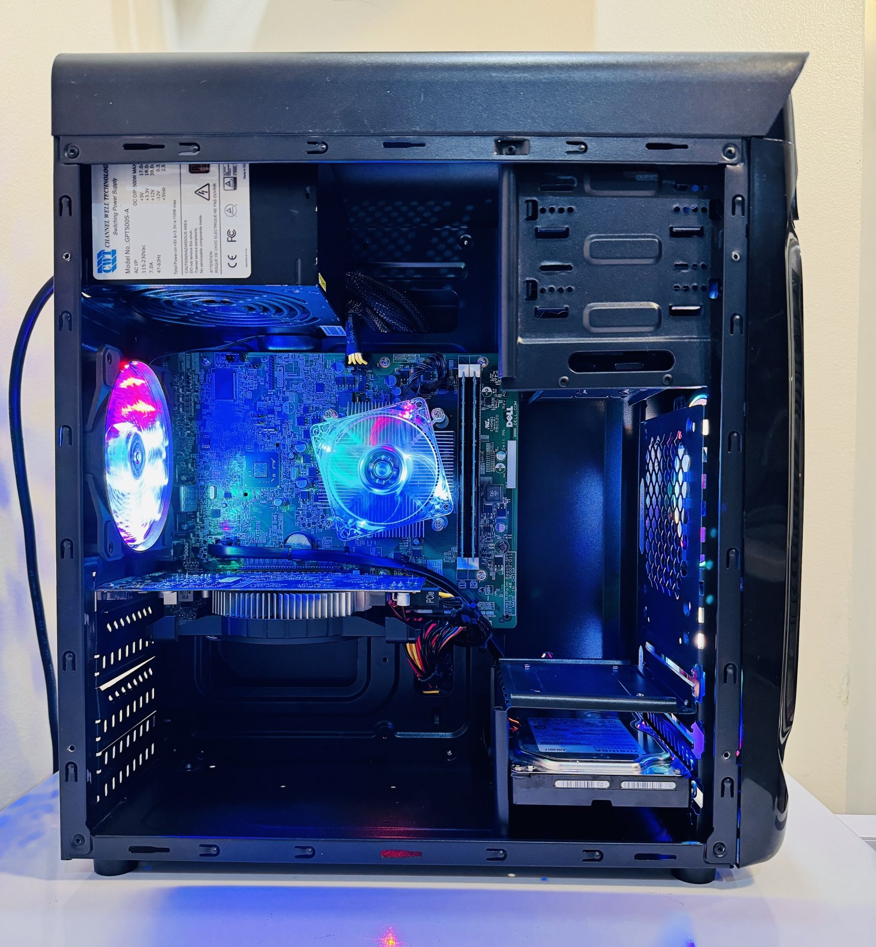 DELL Starter Gaming PC 4 Core I5 @3,1 GHz. GPU AMD HD6770. 128 GB SSD ...