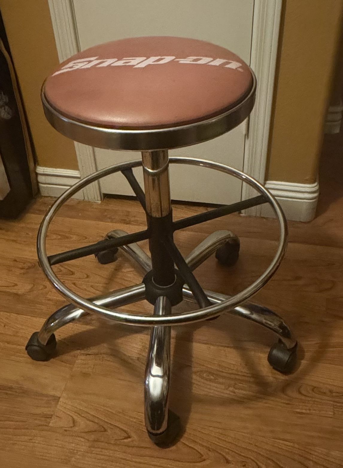 Vintage Snap-On Stool 14” Seat / Hydraulic Works Great for Sale in ...