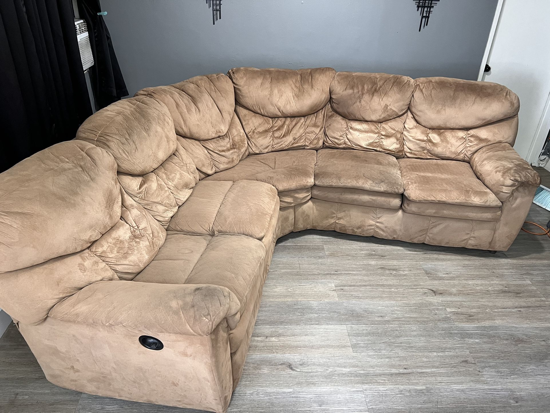 Free Couches for Sale in El Monte, CA - OfferUp