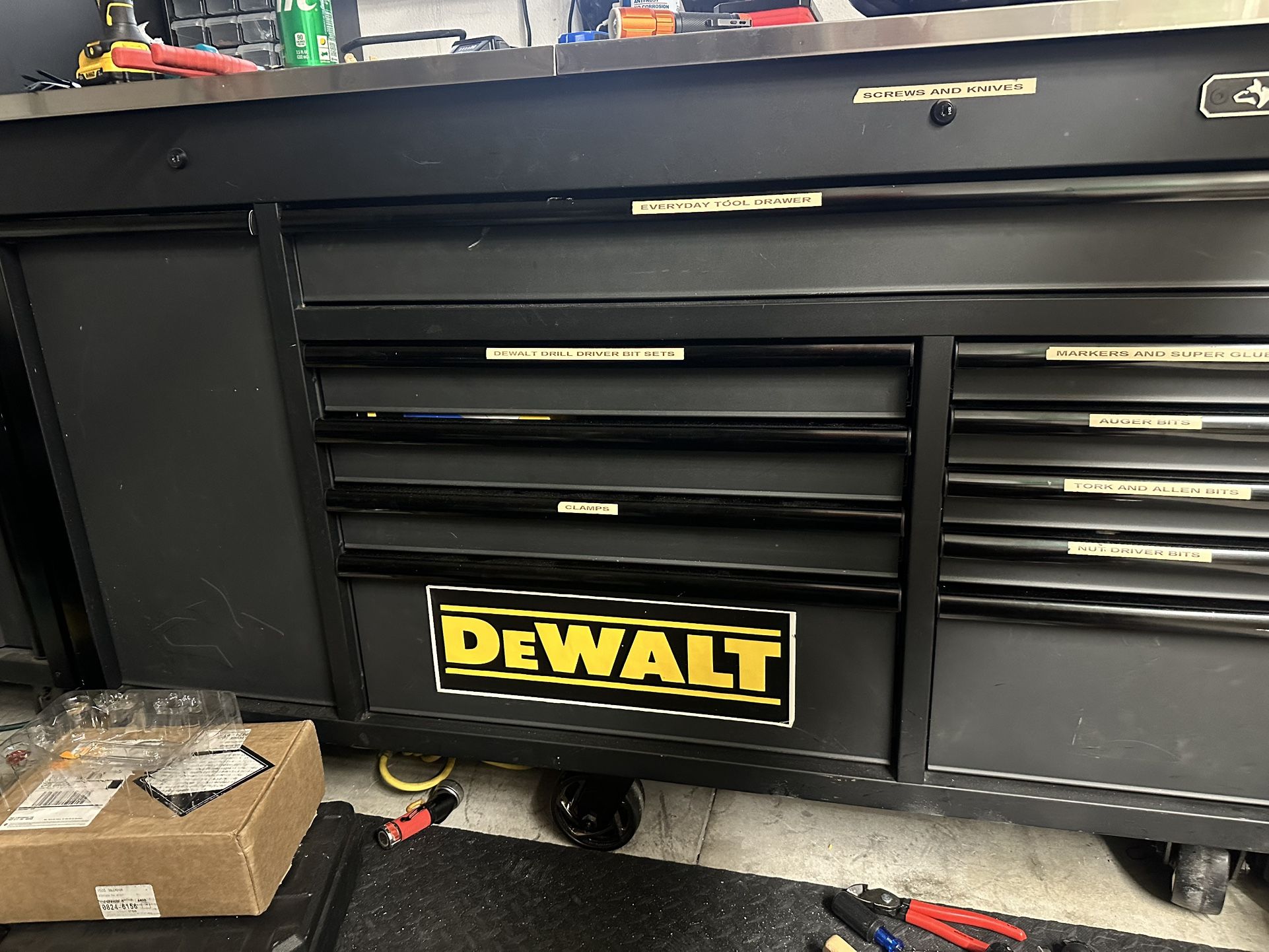 Husky 63” 11 drawer heavy duty flip top tool box. for Sale in Fontana ...
