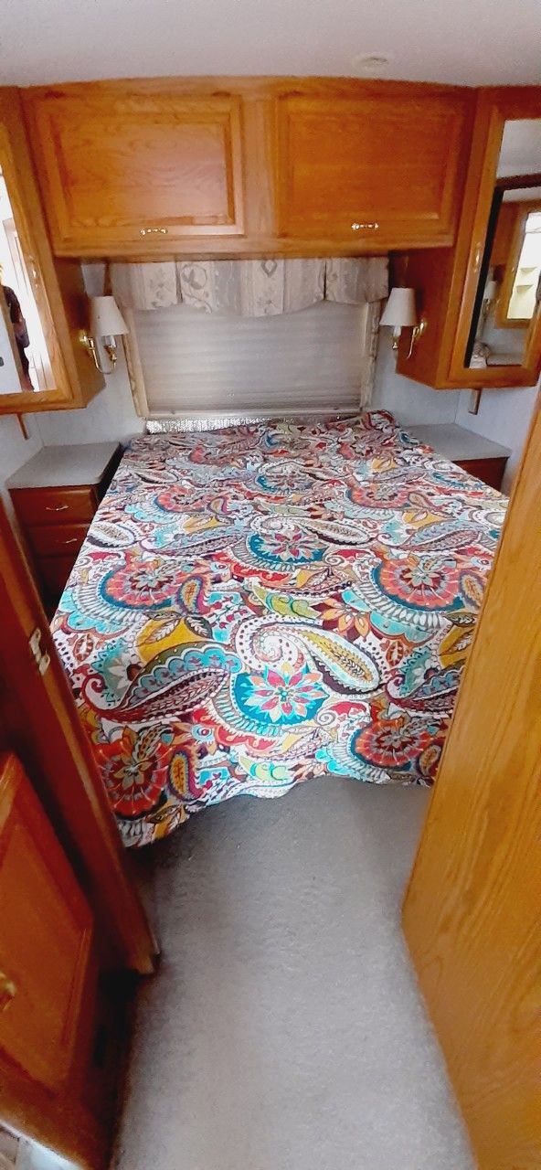 1998 Winnebago Adventurer for Sale in Covina, CA - OfferUp