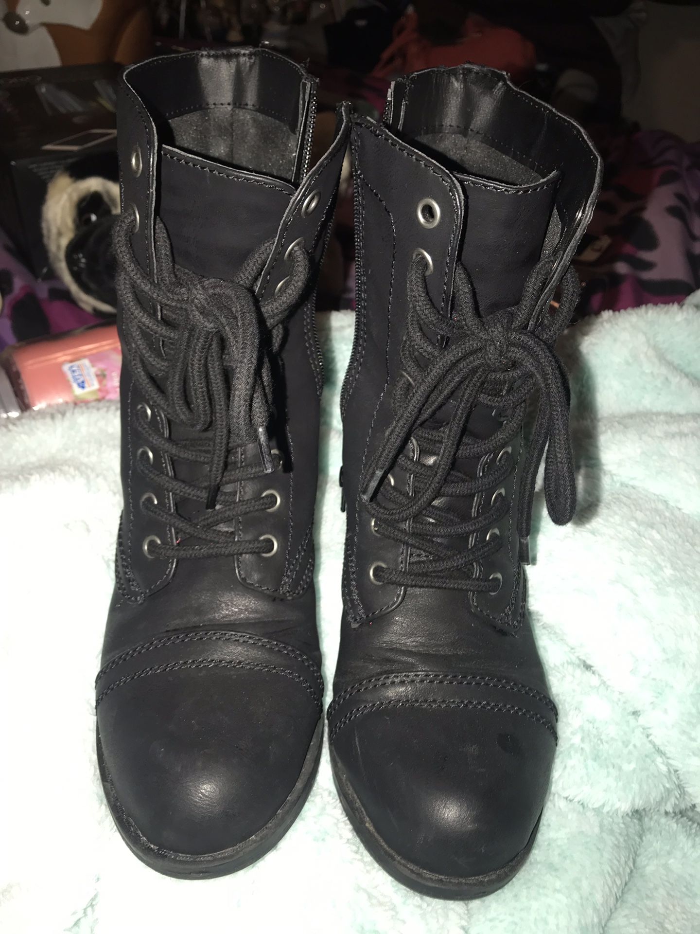 Women’s black boots size 8 for Sale in Federal Way, WA - OfferUp