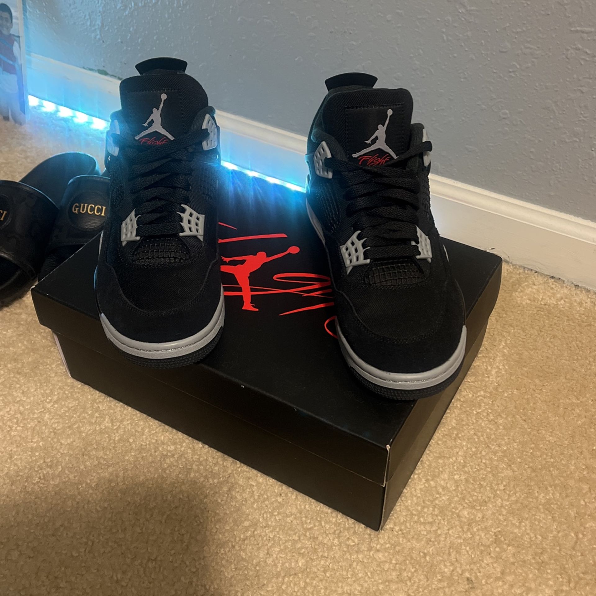 Jordan 4 Samurai