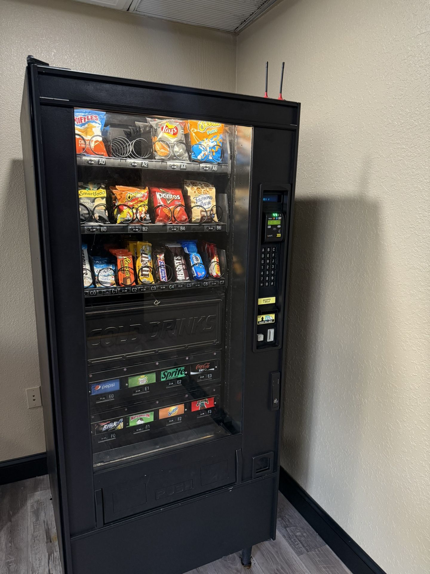 Combo Vending Machine – Snacks & Drinks – Ready to Use for Sale in Fort ...