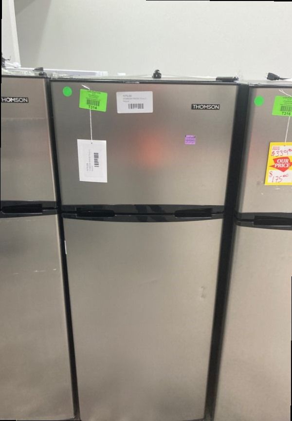 Thomson Refrigerator TFR725 FSYO for Sale in Missouri City, TX - OfferUp