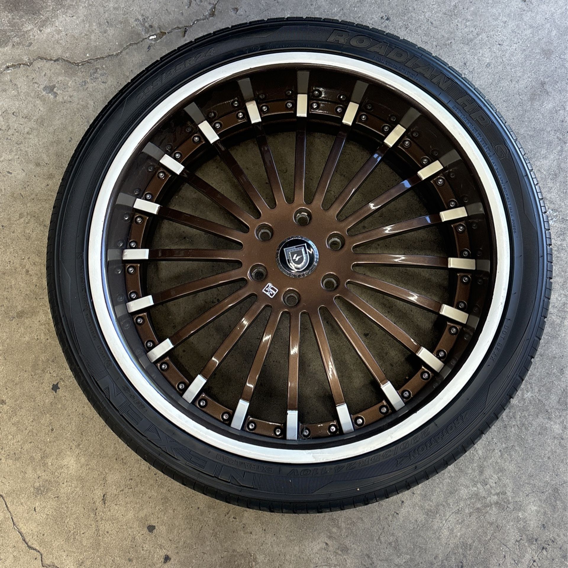 24” Lexani Rims for Sale in Oxnard, CA - OfferUp