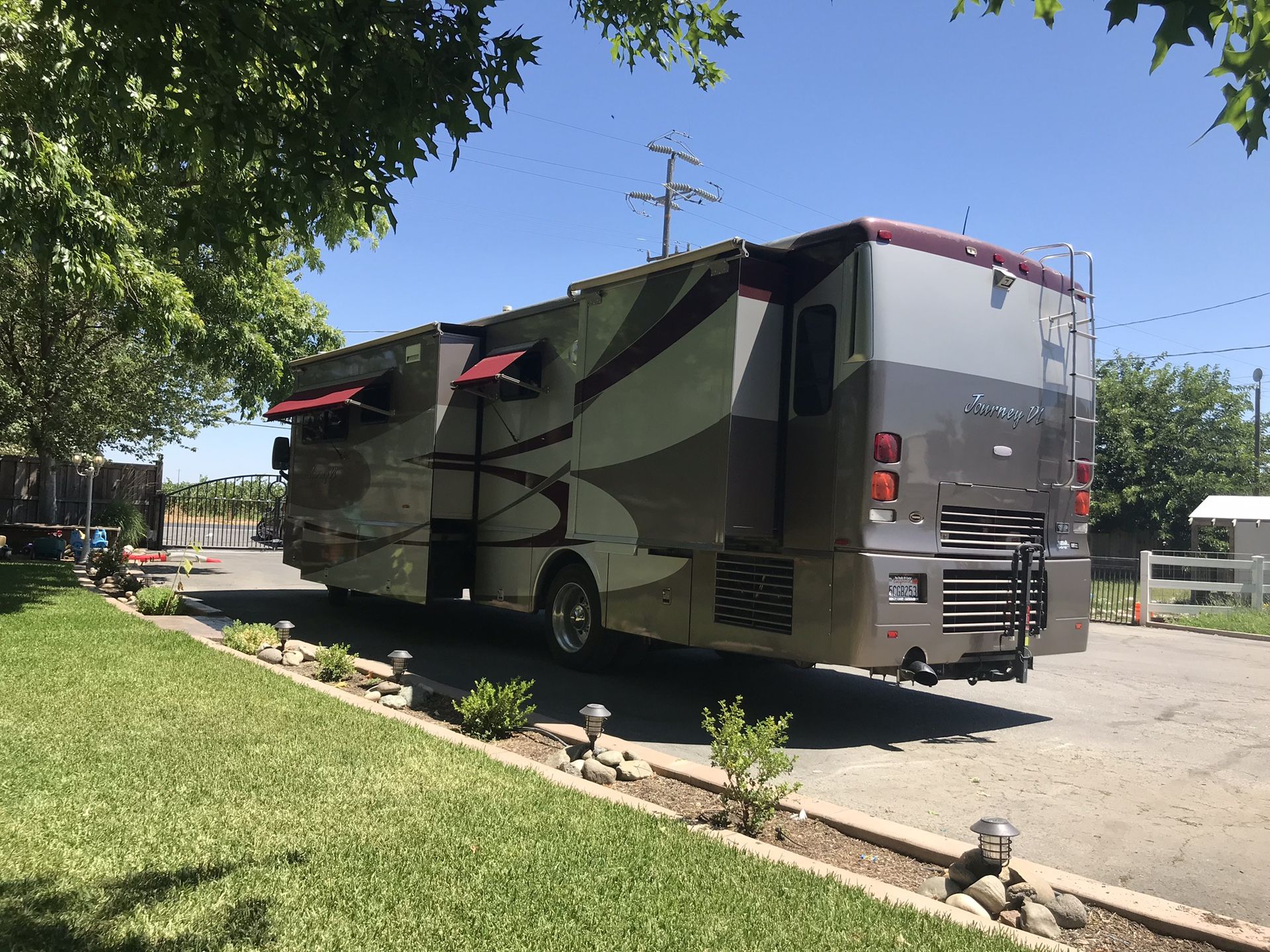 2003 Winnebago Journey DL Motorhome for Sale in Lodi, CA - OfferUp