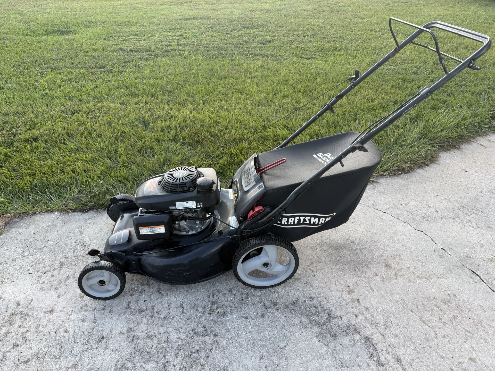 22" Craftsman Self Propelled Lawn Mower for Sale in St. Petersburg, FL ...