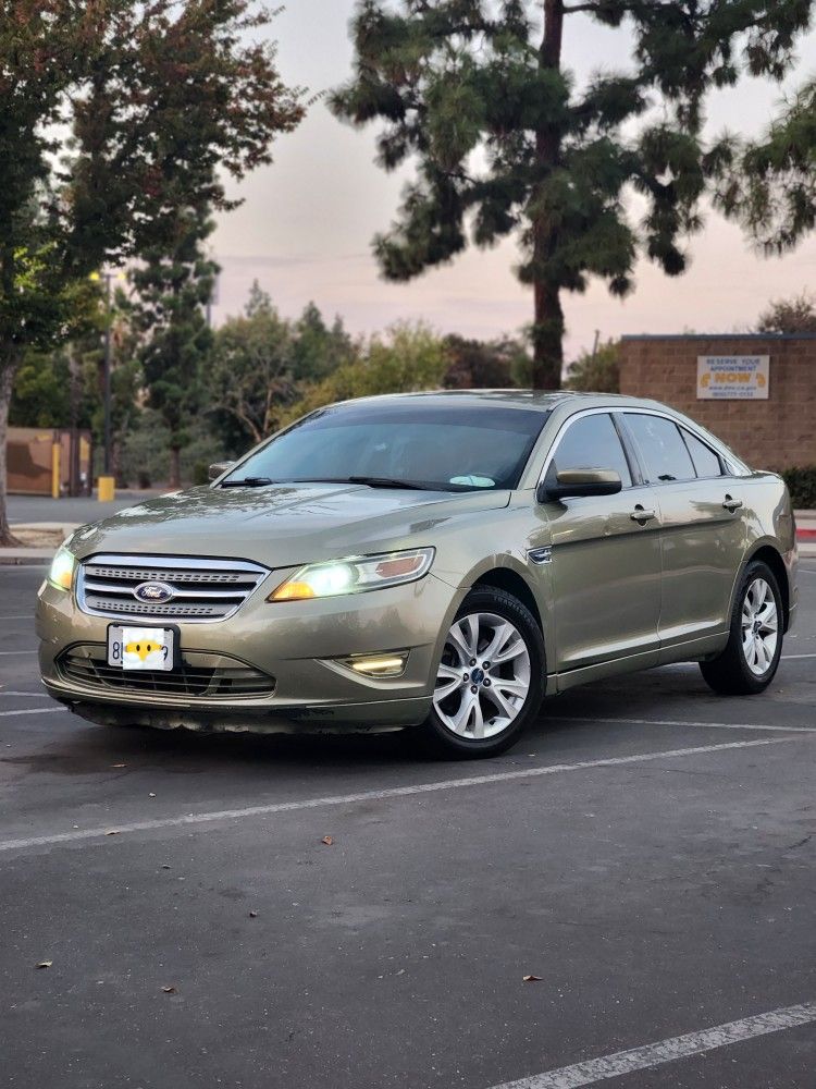 2012 Ford Taurus for Sale in Merced, CA - OfferUp