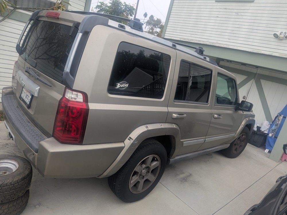 2006 Jeep Commander for Sale in Santa Ana, CA - OfferUp