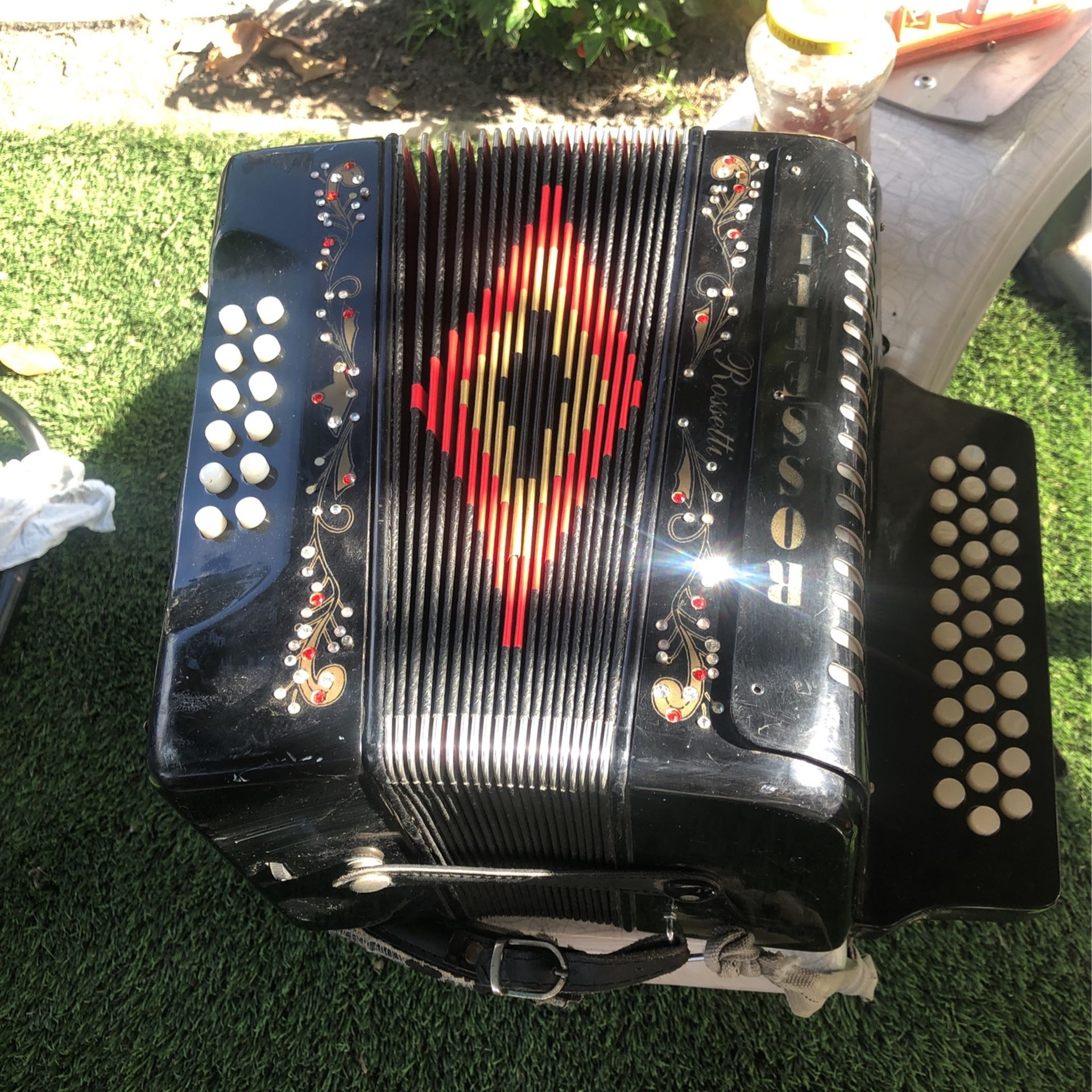 Acordion for Sale in Compton, CA - OfferUp