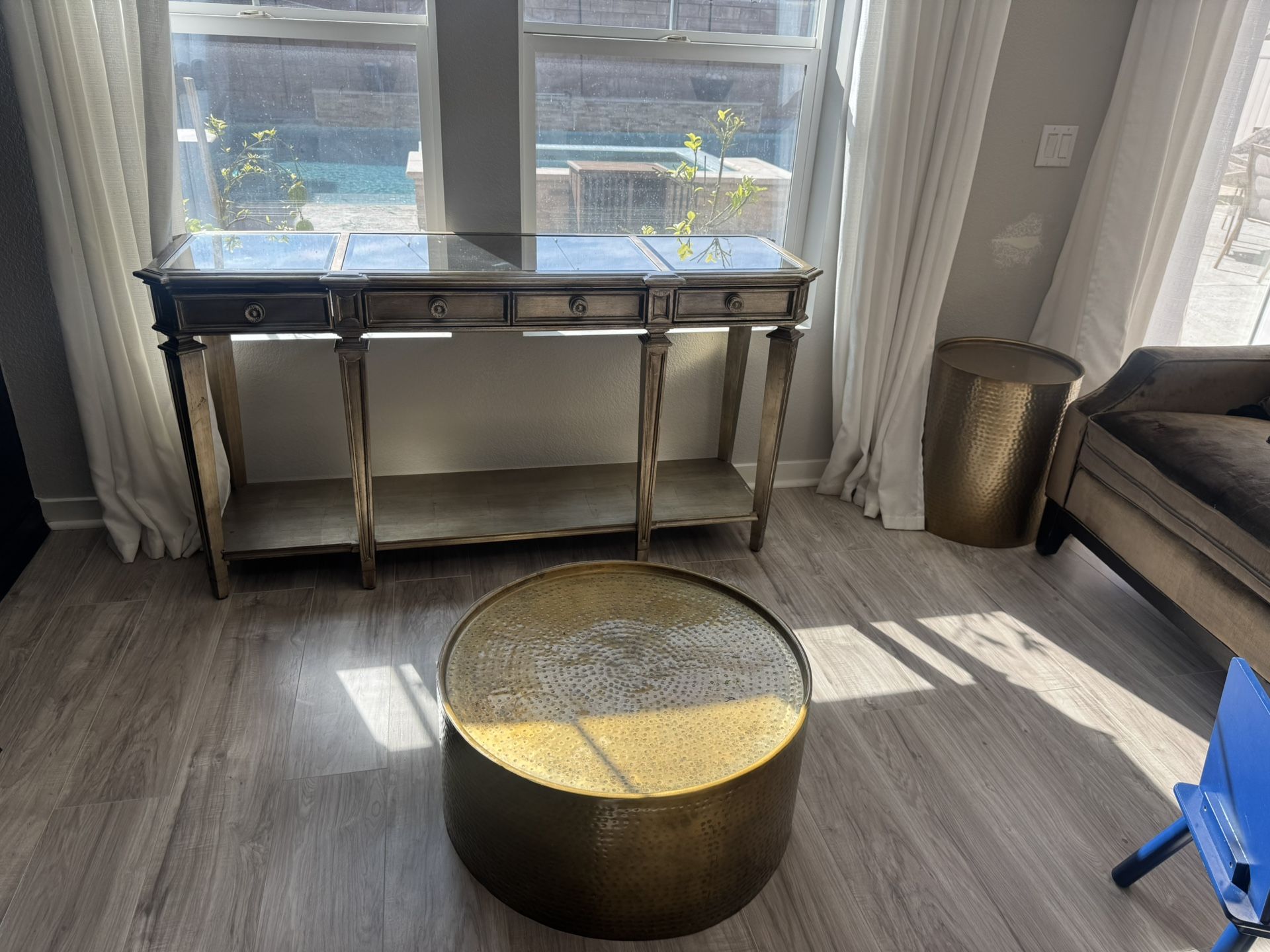 Z Gallery Console Table Antique Gold Mirror for Sale in Menifee, CA ...